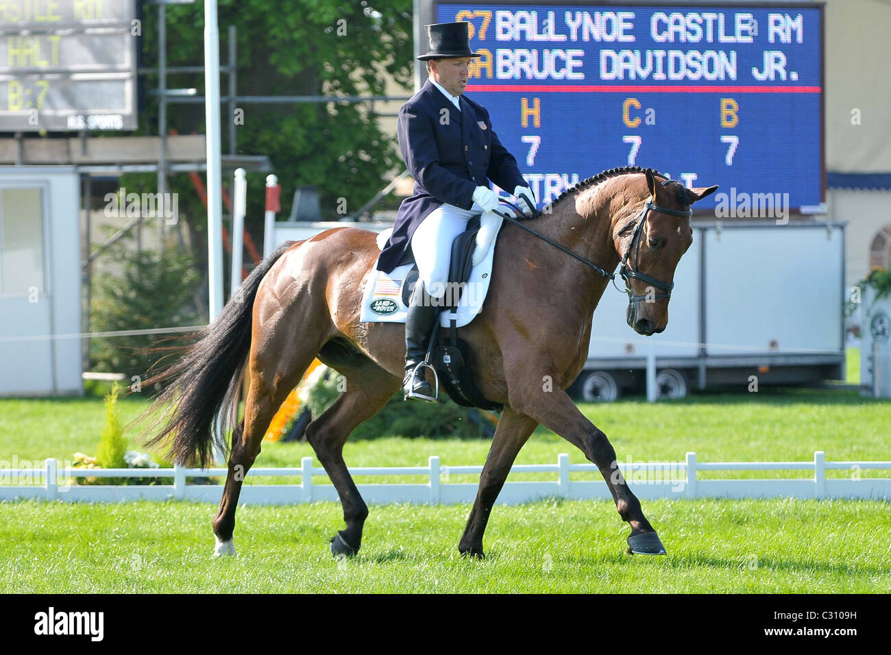 Bruce Davidson Jr. (USA) riding BALLYNOE CASTLE RM. Mitsubishi ...