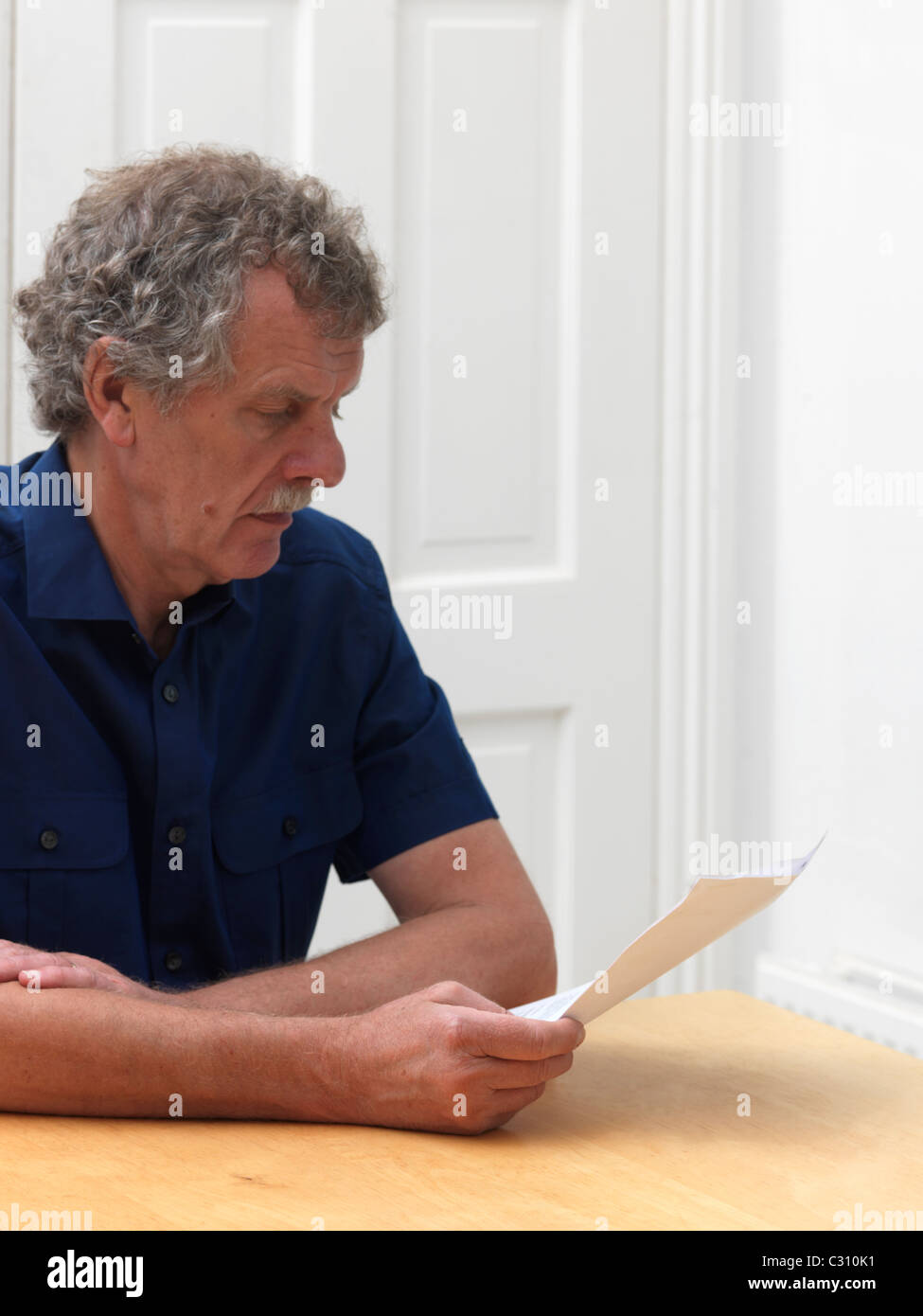 Formal letter hi-res stock photography and images - Alamy