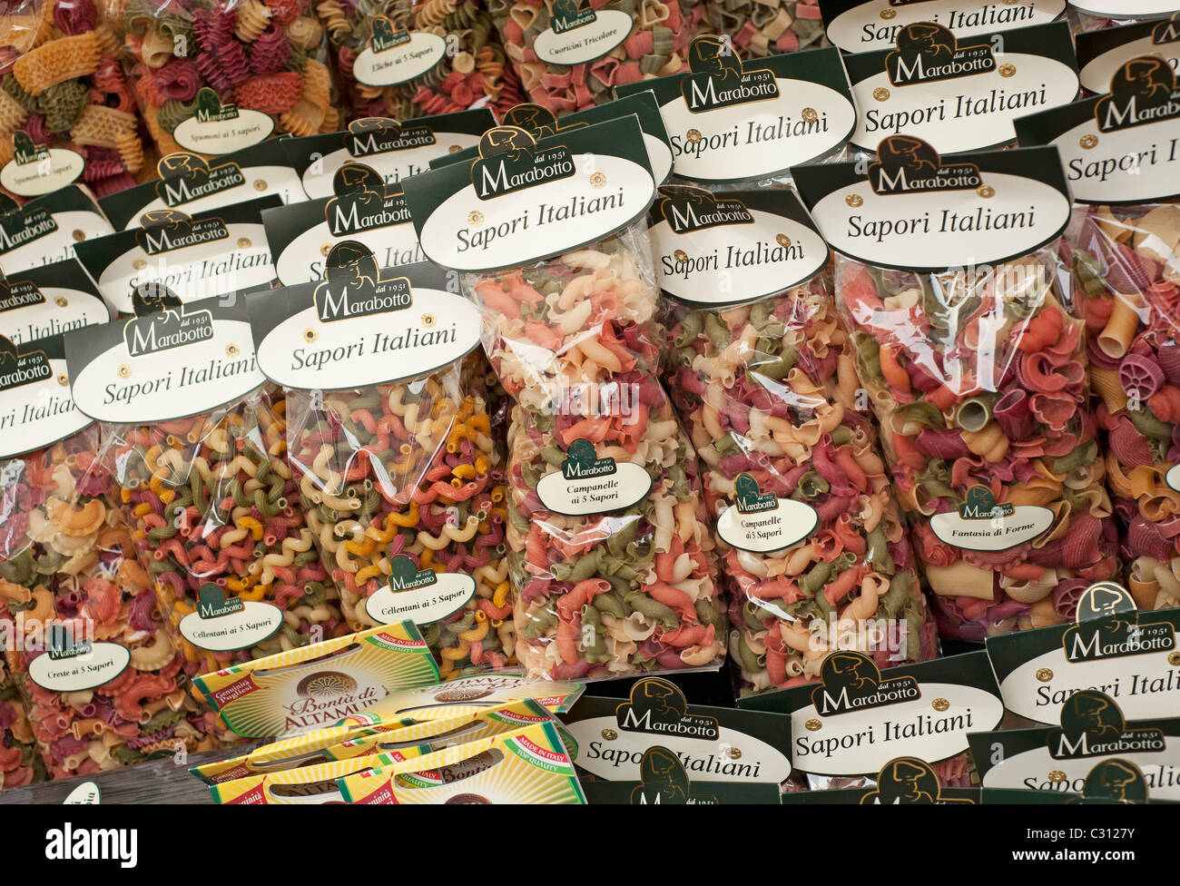 Pasta stall hi-res stock photography and images - Alamy