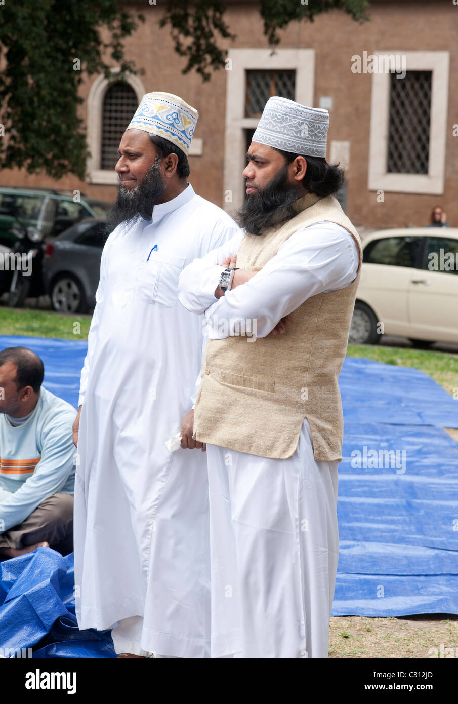 Muslim hats hi-res stock photography and images - Alamy