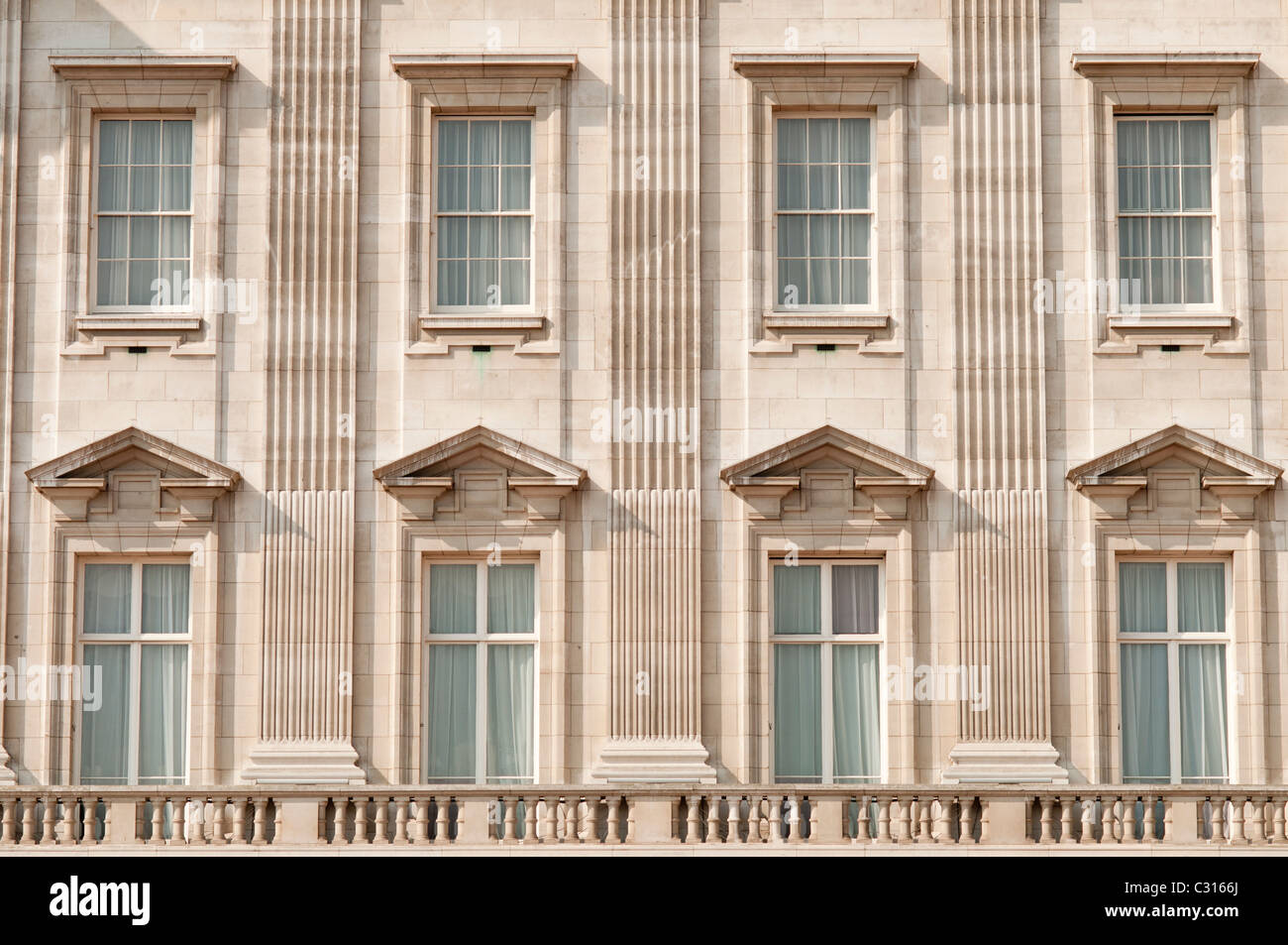 Buckingham Palace Windows,London,England Stock Photo - Alamy
