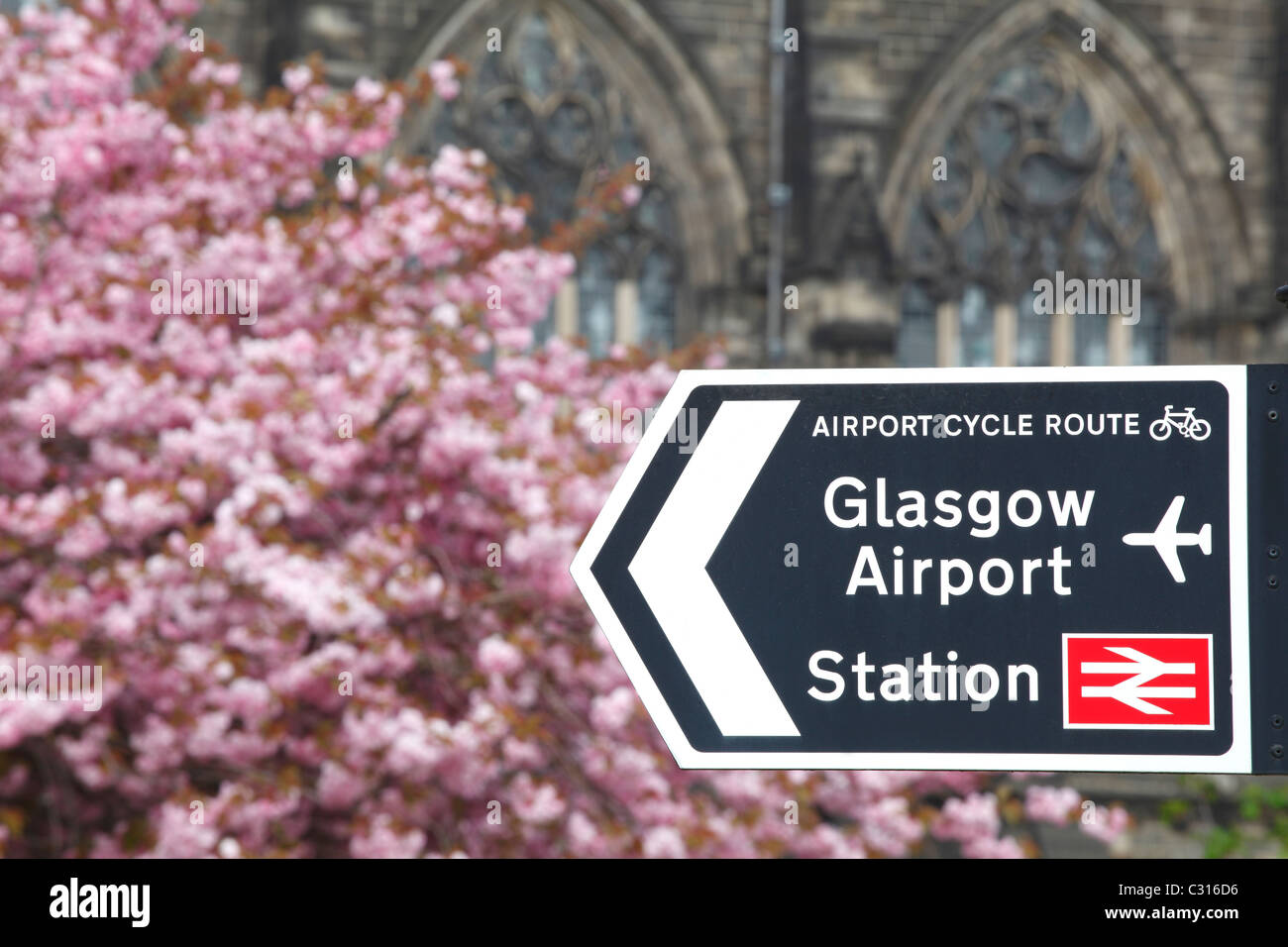 Cycling direction sign to Glasgow Airport Cycle Route and Railway ...