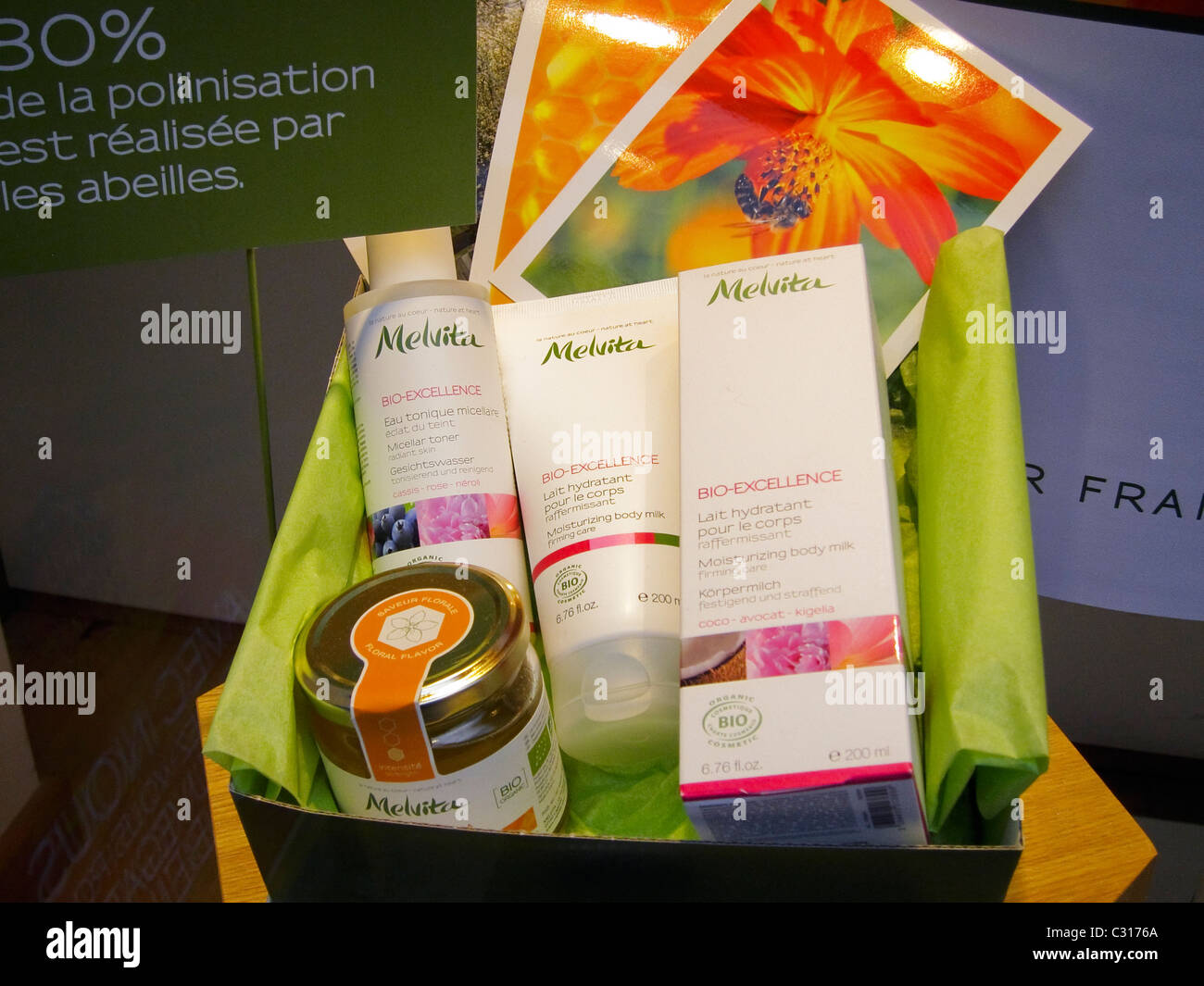 Paris, France, Shopping in French Organic Cosmetics Shops in Saint ...