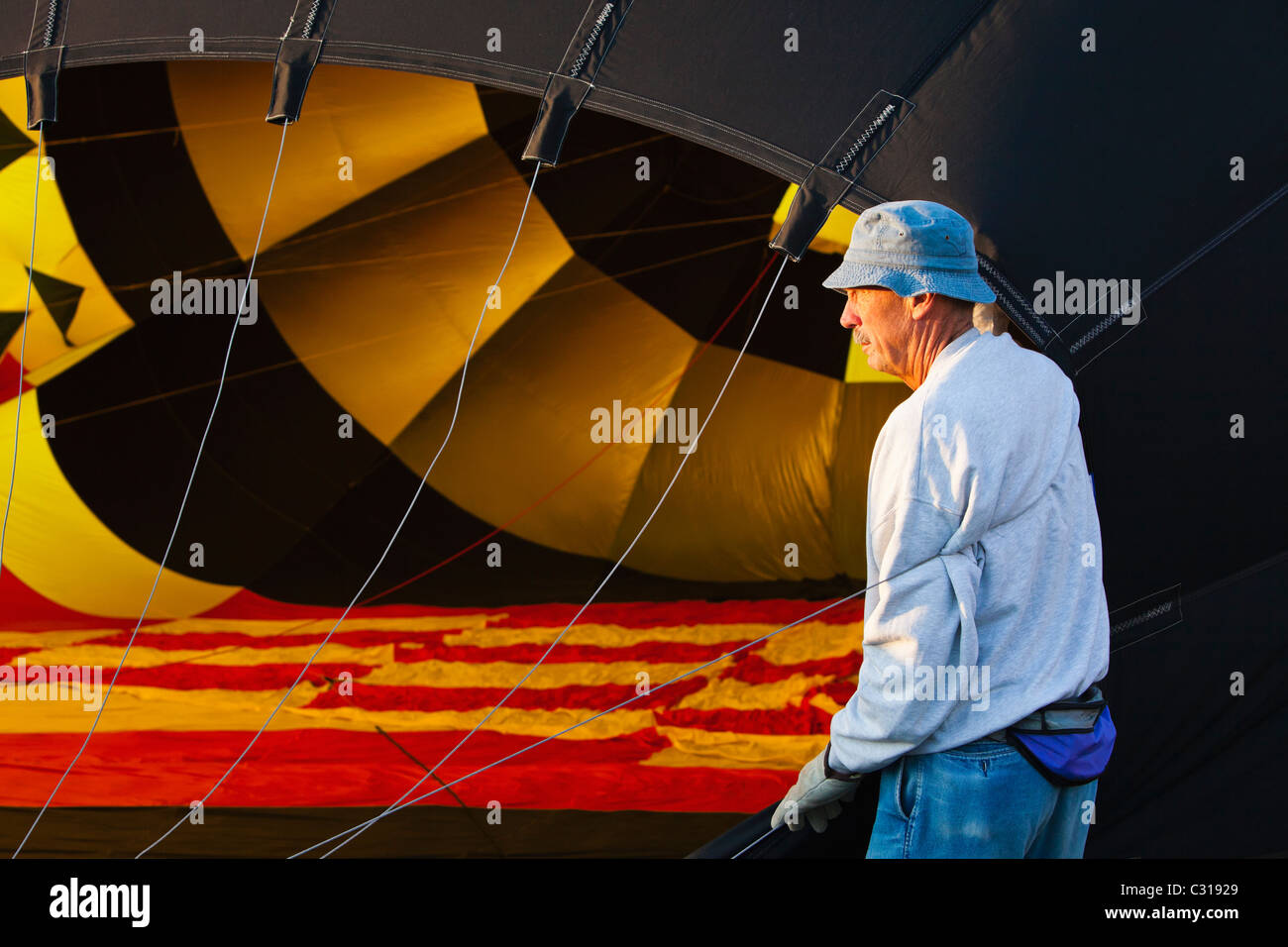 Man inside a balloon hi-res stock photography and images - Alamy