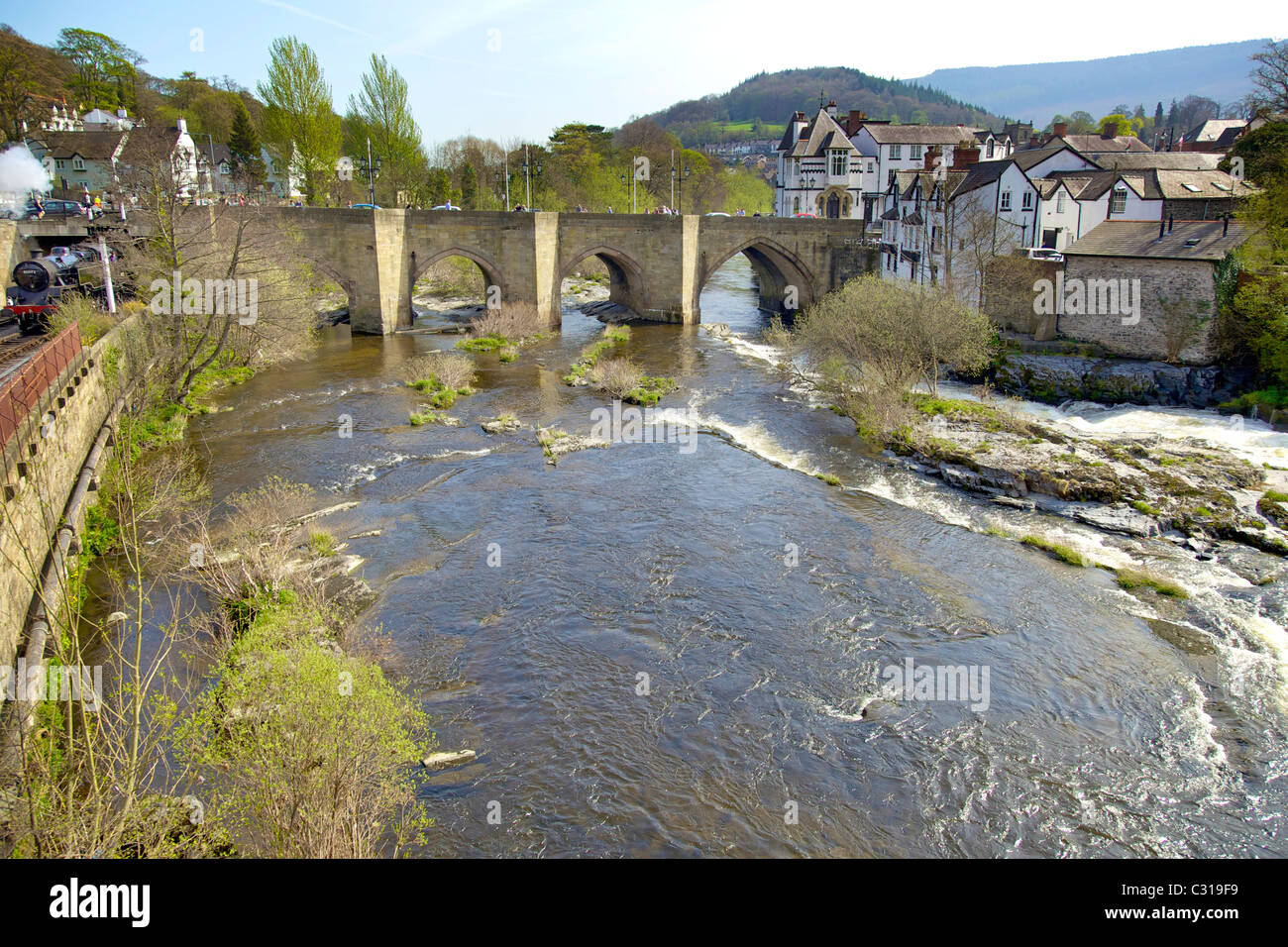 Llangollen bridge hi-res stock photography and images - Alamy