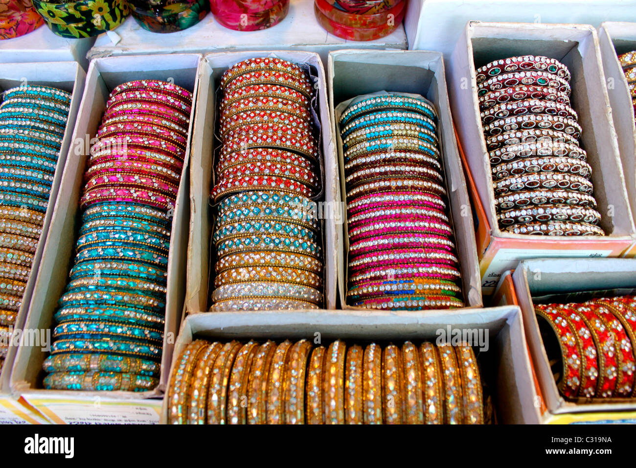 Lac bangles hi-res stock photography and images - Alamy