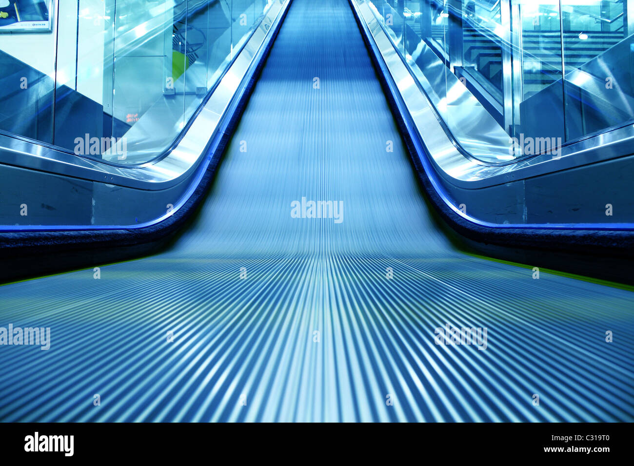 escalator of the subway station in hongkong china Stock Photo - Alamy
