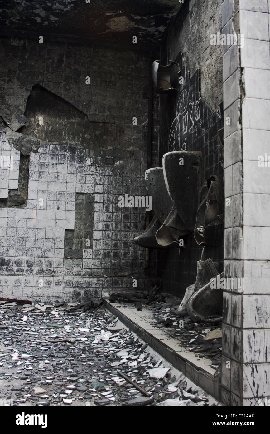 Toilet destroyed by fire hi-res stock photography and images - Alamy