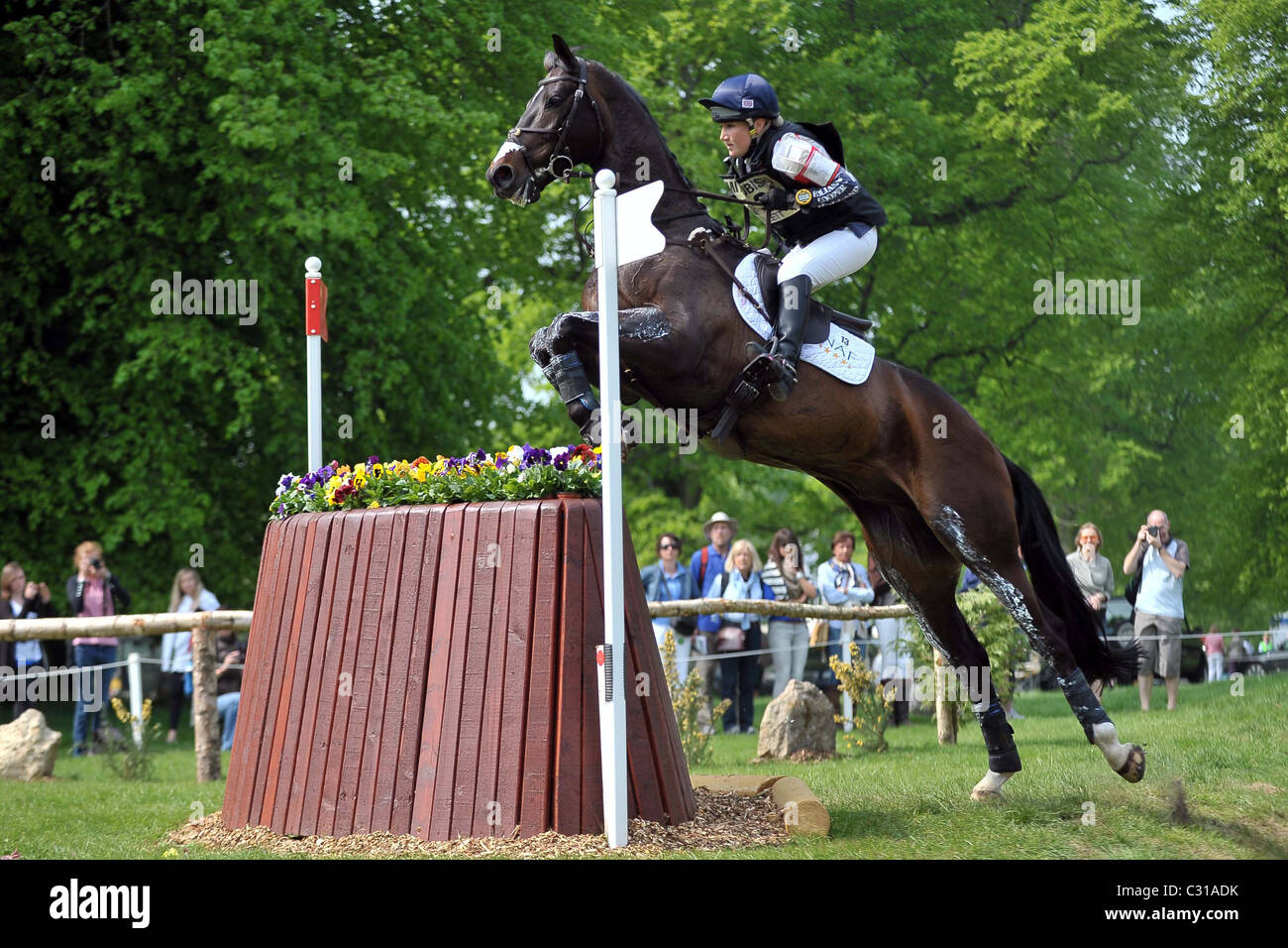 Laura Collett riding RAYEF jumps fence 10. Mitsubishi Badminton Horse ...