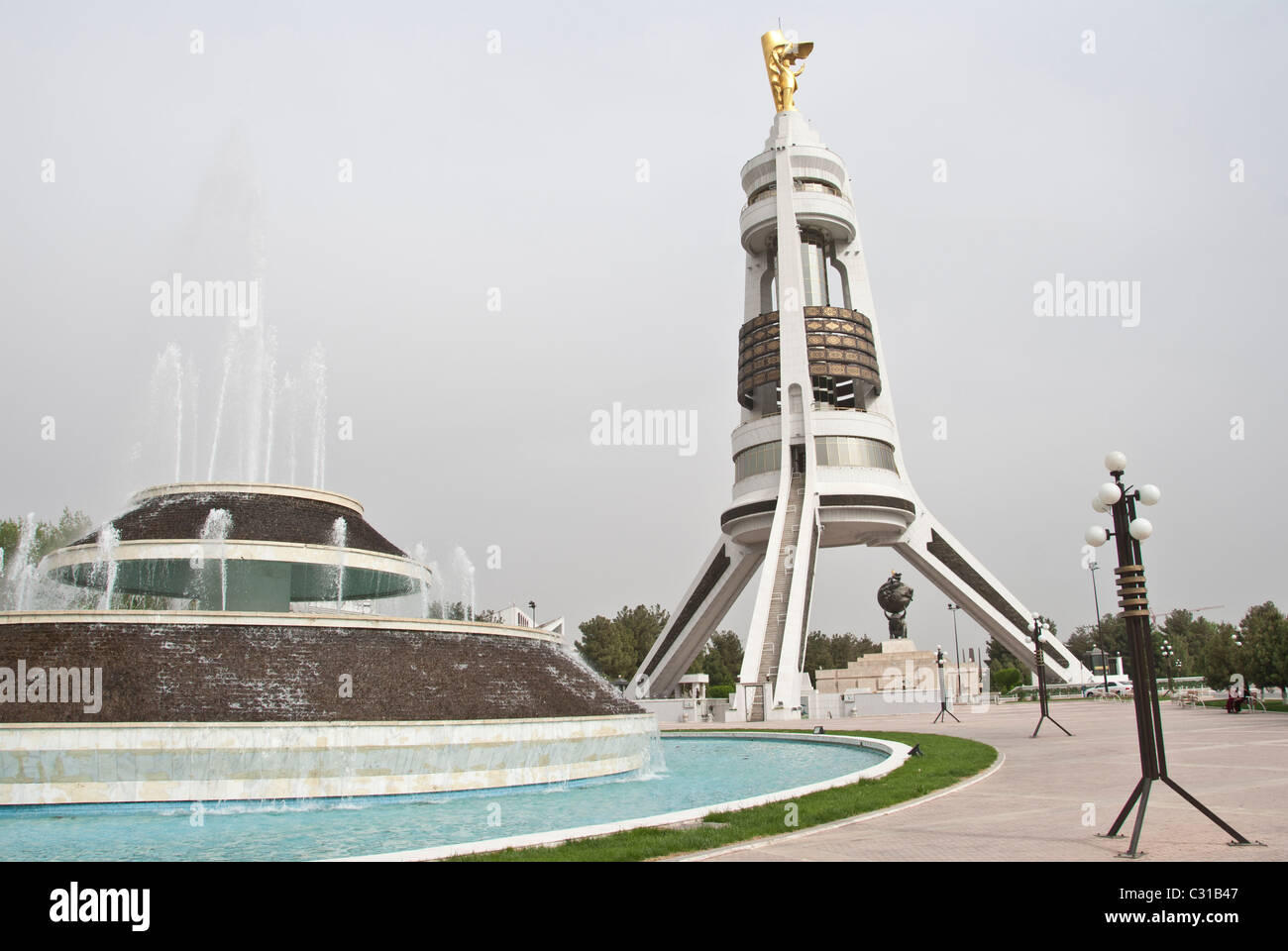 Turkmenistan ashgabat statues ashgabat independence hi-res stock ...