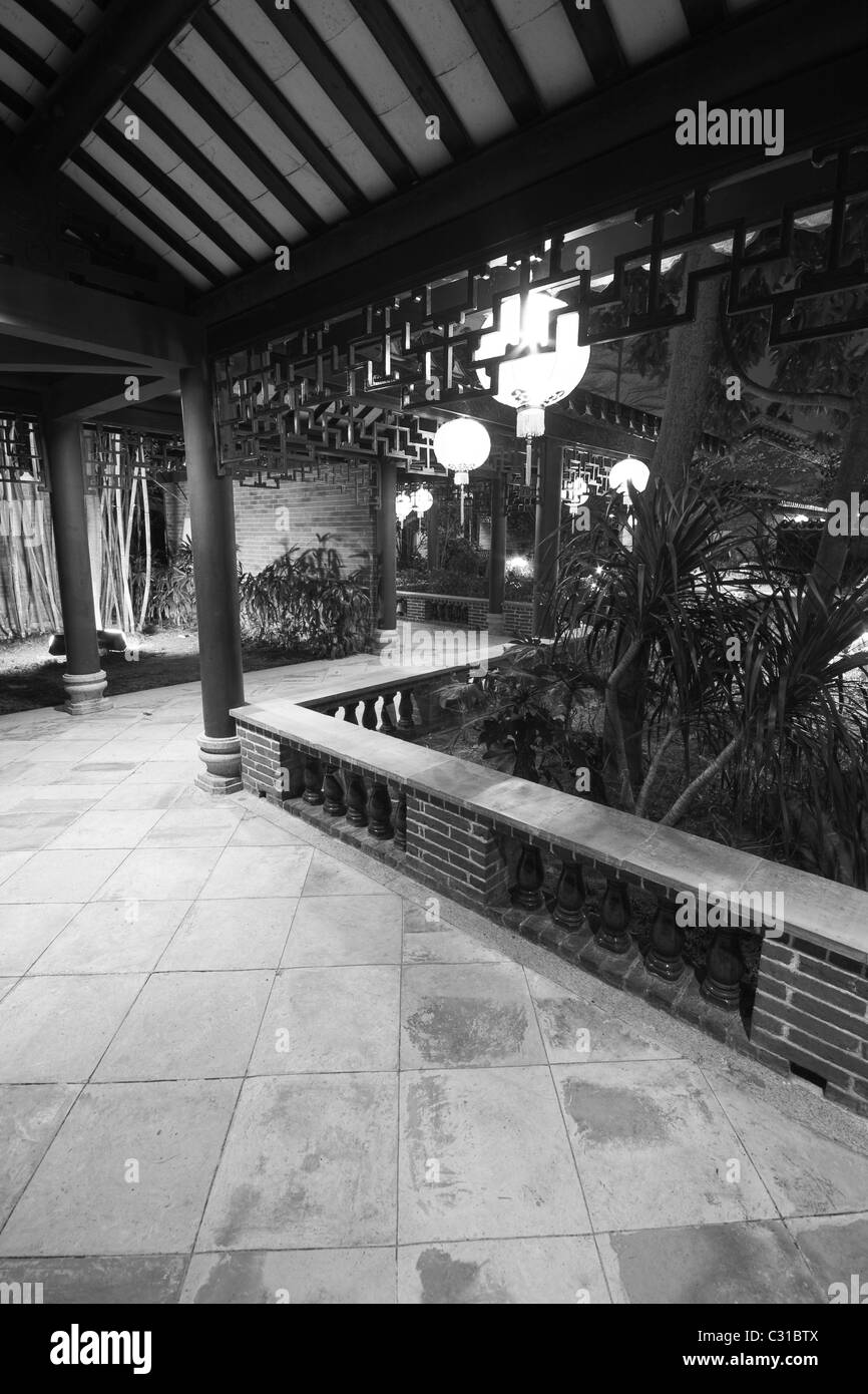 Chinese garden architecture in Black and White Stock Photos & Images ...