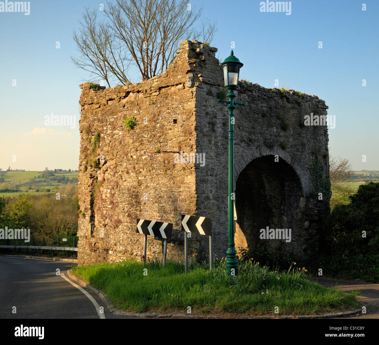 Ferry Gate or Pipewell Gate, Winchelsea Stock Photo - Alamy