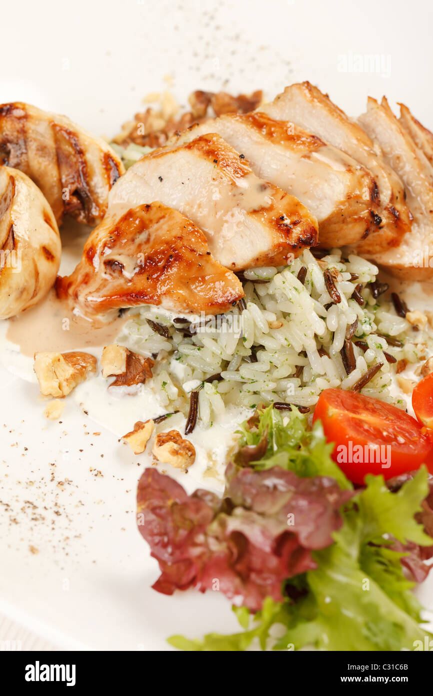 Chicken with tomato rice hi-res stock photography and images - Alamy