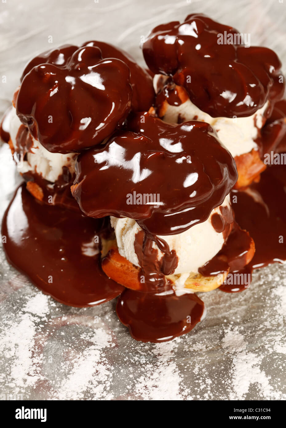 Ice cream with Chocolate topping Stock Photo - Alamy