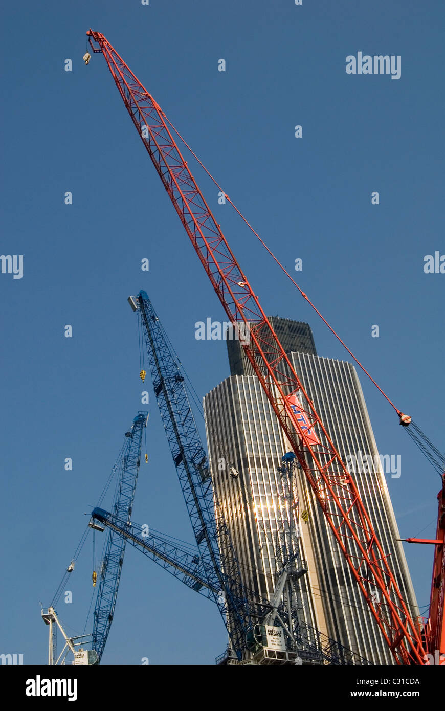 Cranes in Central London Stock Photo - Alamy