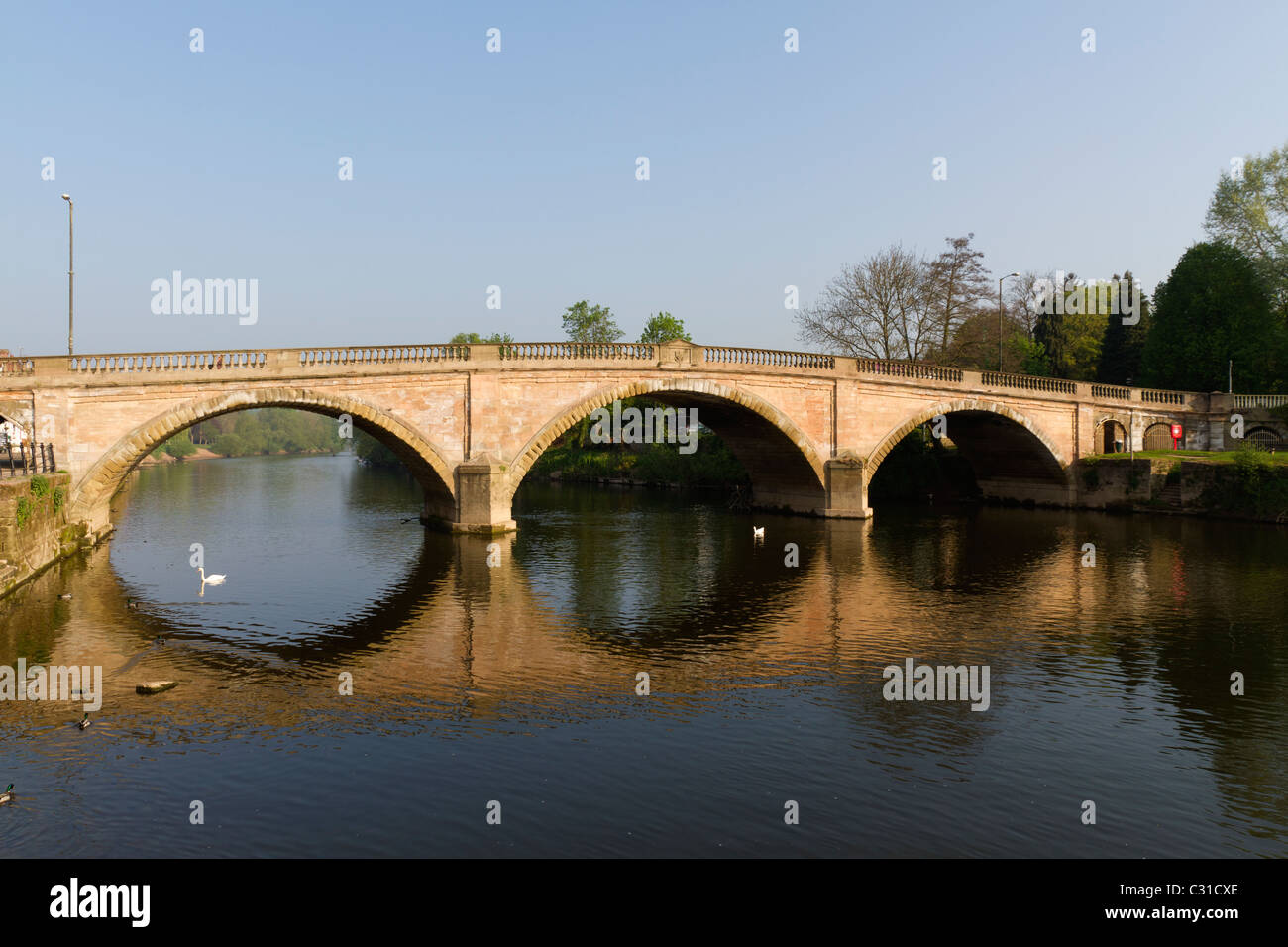 Bridge going over river hi-res stock photography and images - Alamy