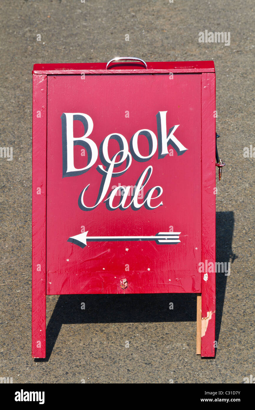 Book here sign hi-res stock photography and images - Alamy
