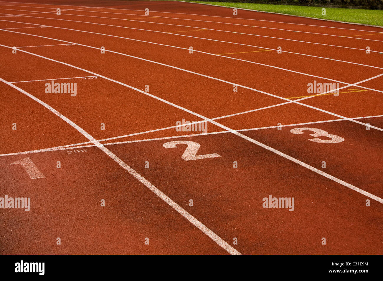 Running on a racetrack hi-res stock photography and images - Alamy