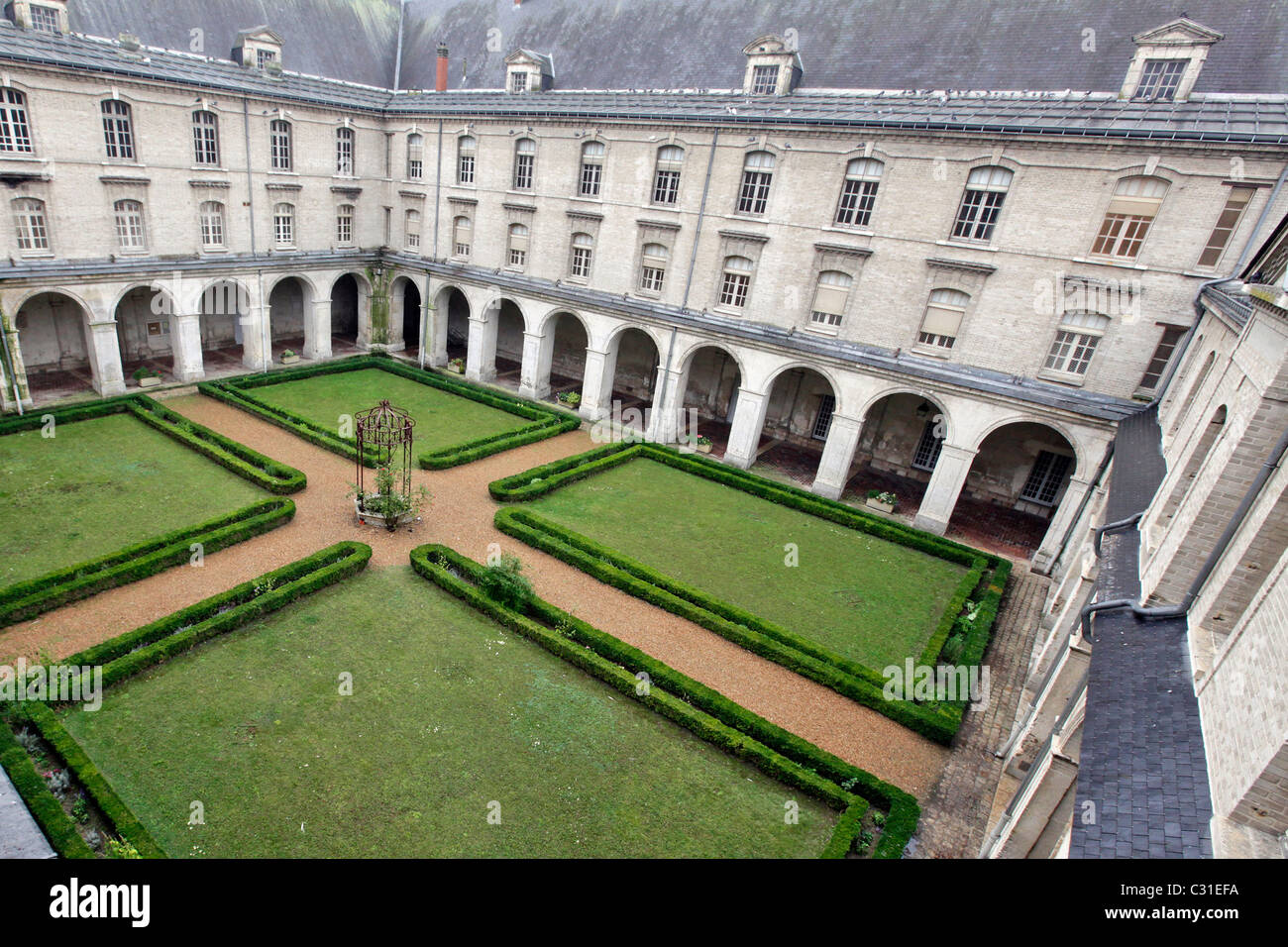 Henri ey psychiatric hospital hi-res stock photography and images - Alamy