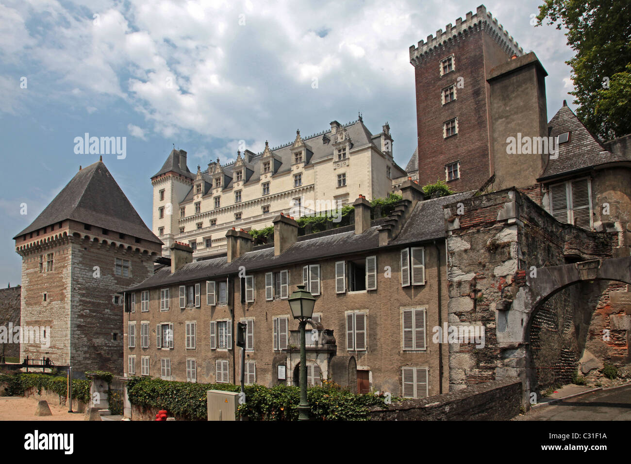 Postern door hi-res stock photography and images - Alamy