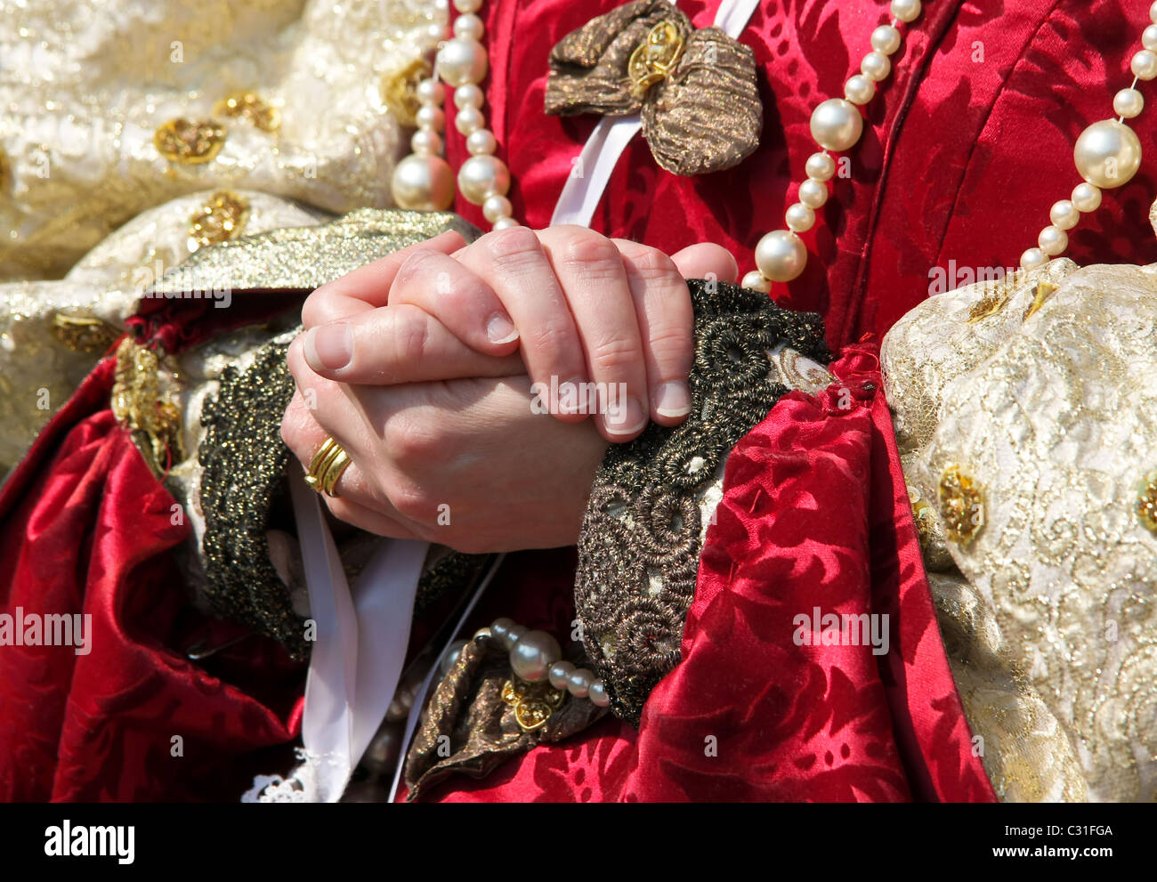Hands of a lady dressed as a queen at Warwick Castle Stock Photo - Alamy