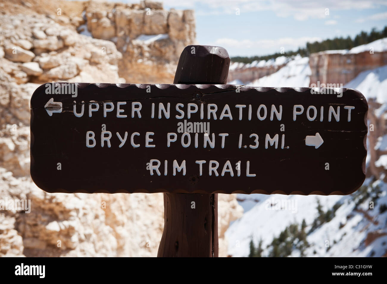 Trail marker for Upper Inspiration point viewing area, Bryce Canyon ...