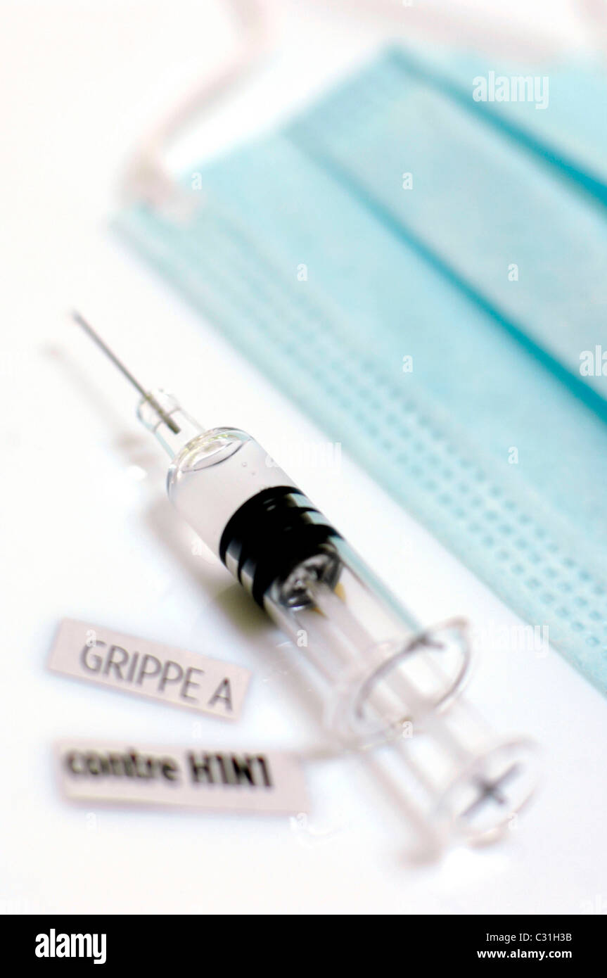 Paper aviary hi-res stock photography and images - Alamy