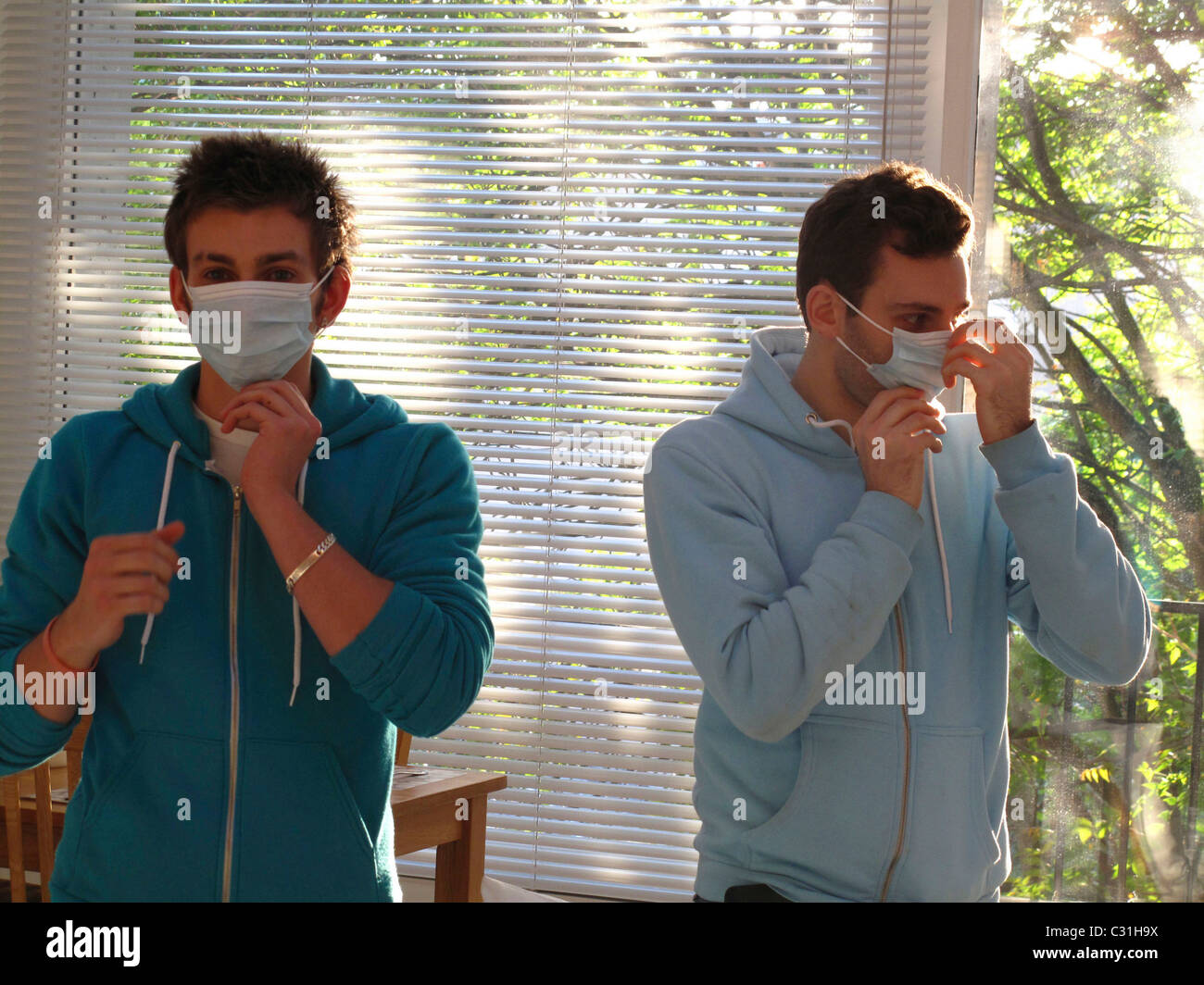 Swine flue masks hi-res stock photography and images - Alamy