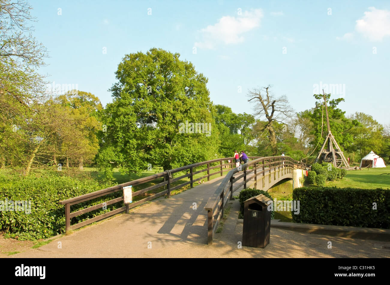 People crossing the bridge at Warwick Castle Stock Photo - Alamy