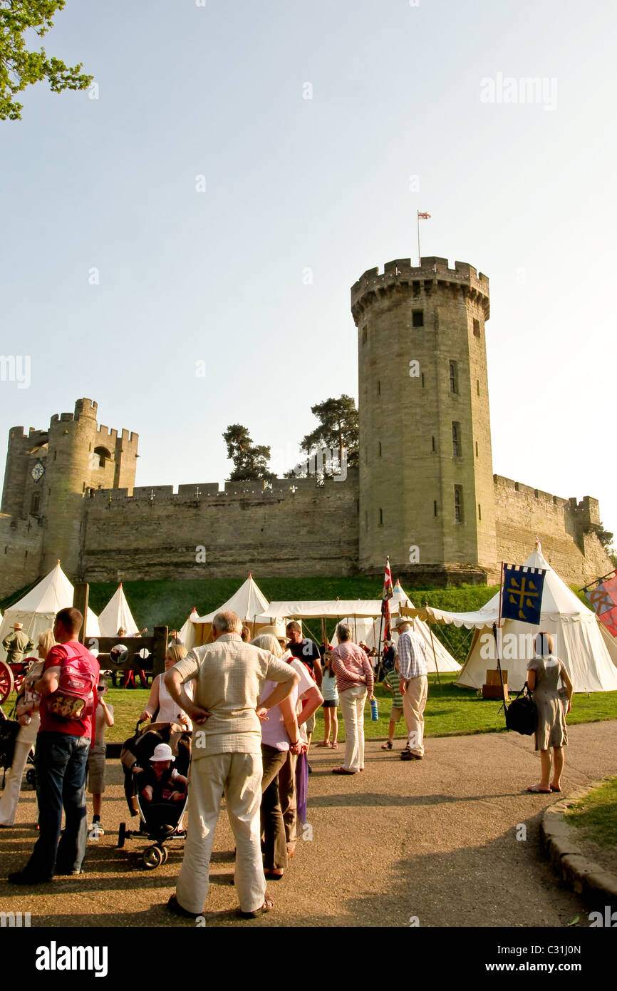 Crowds at Warwick Castle Stock Photo - Alamy