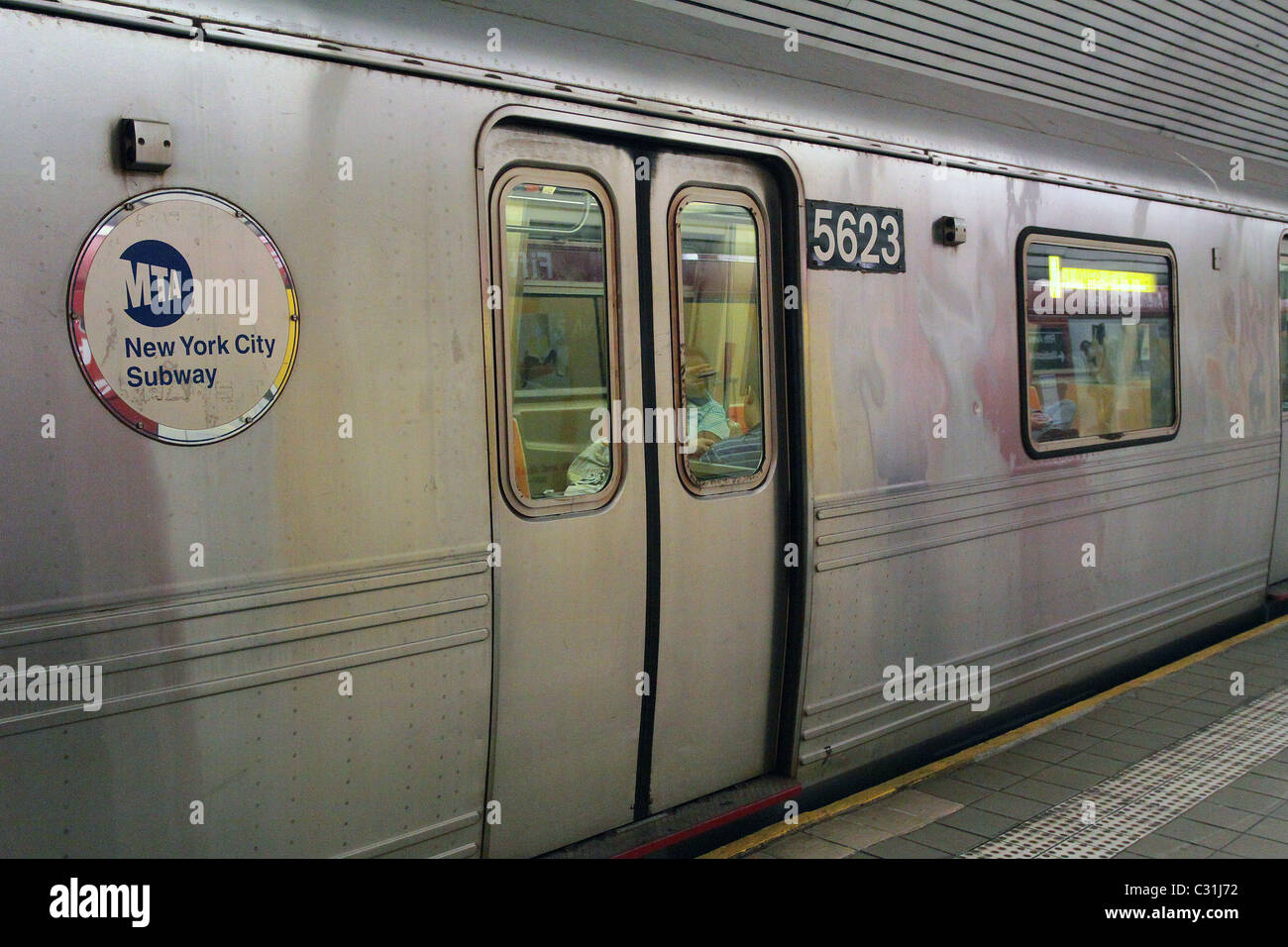 SUBWAY AT A STATION PLATFORM, MANHATTAN, NEW YORK CITY, NEW YORK STATE ...