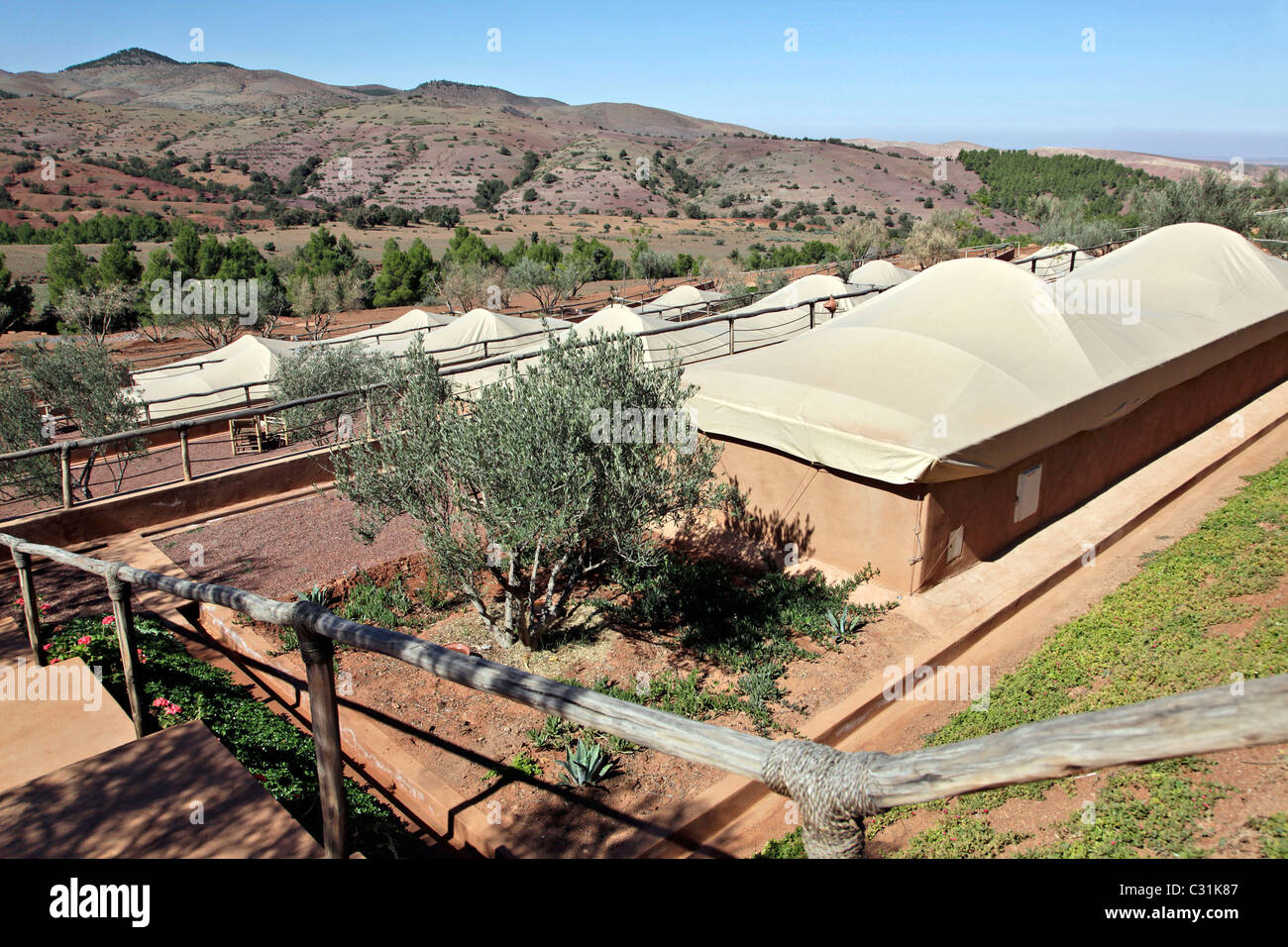 Earth lodges hi-res stock photography and images - Alamy