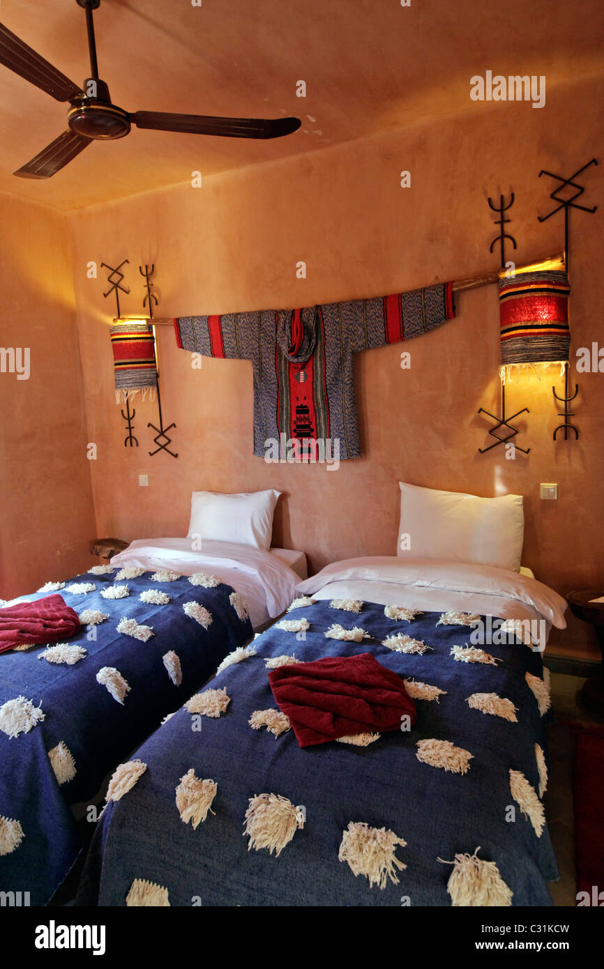 Earth lodge interior hi-res stock photography and images - Alamy