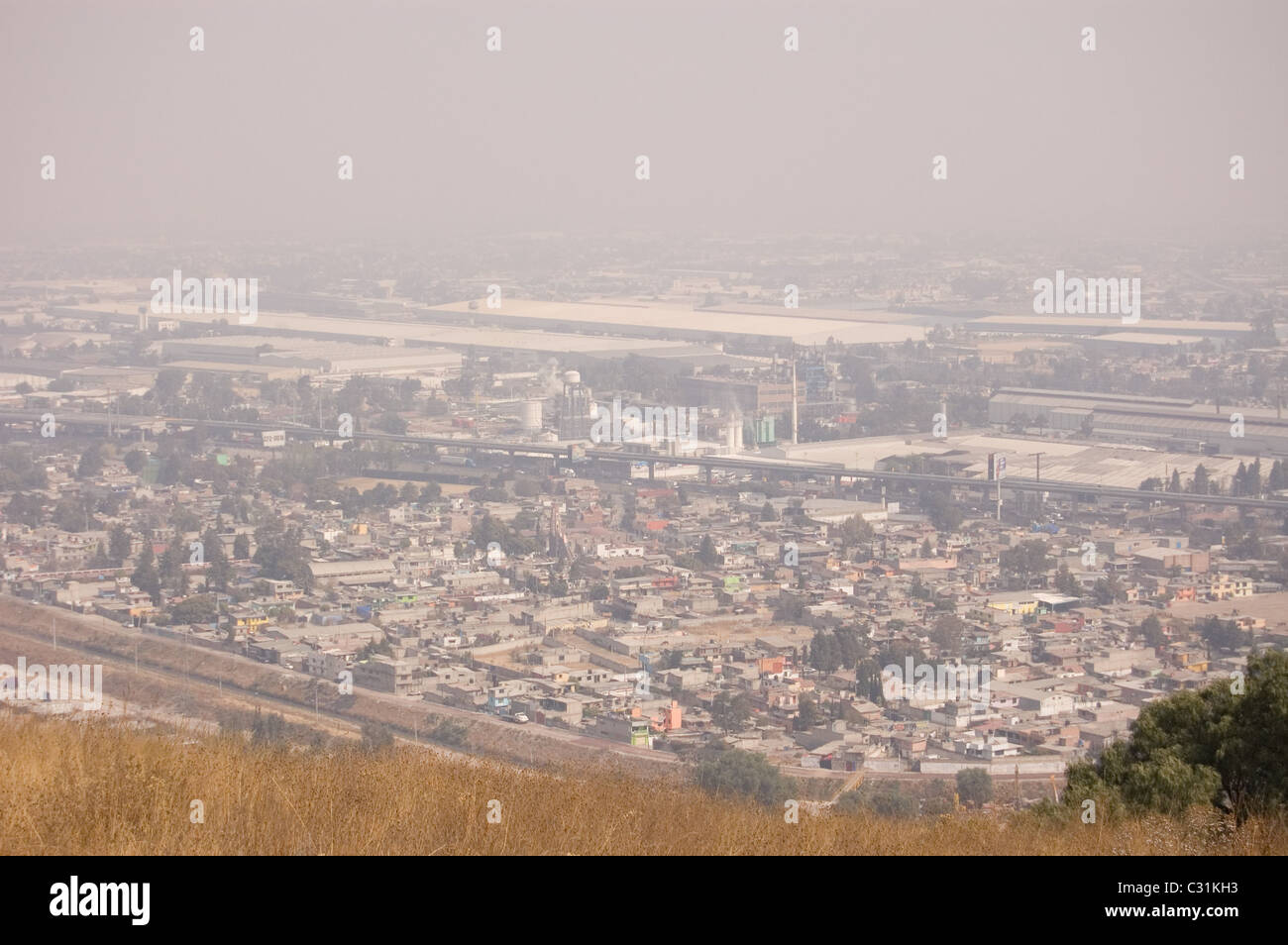 Air pollution in mexico city hi-res stock photography and images - Alamy