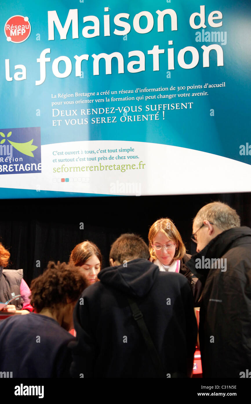 Center Orientation High Resolution Stock Photography and Images - Alamy