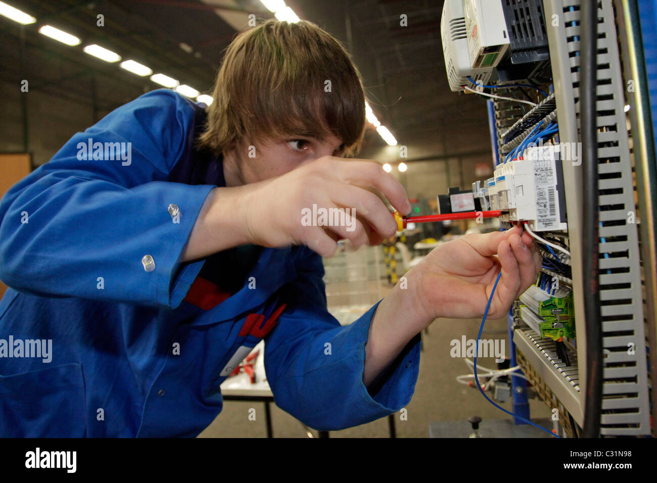 ELECTROMECHANICAL ENGINEER, MECHATRONICS, INDUSTRIAL SECTOR, 41ST ...