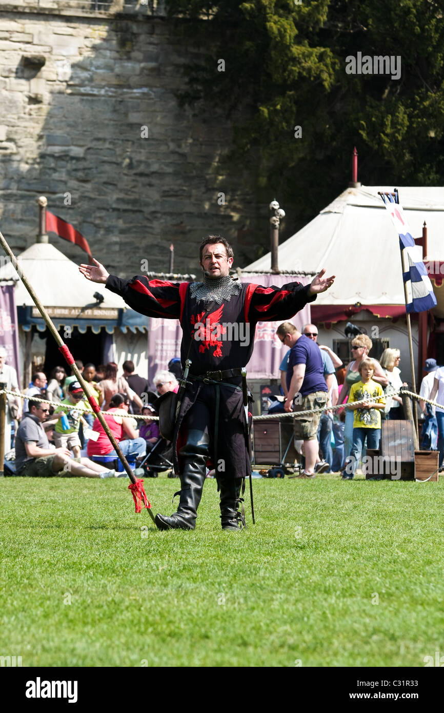 Warwick castle costume hi-res stock photography and images - Alamy