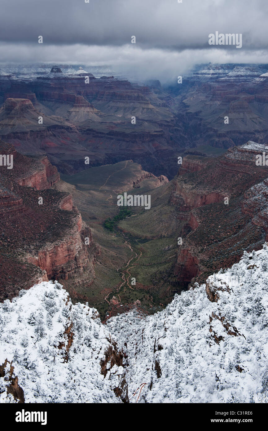 Angel of the north snow hi-res stock photography and images - Alamy