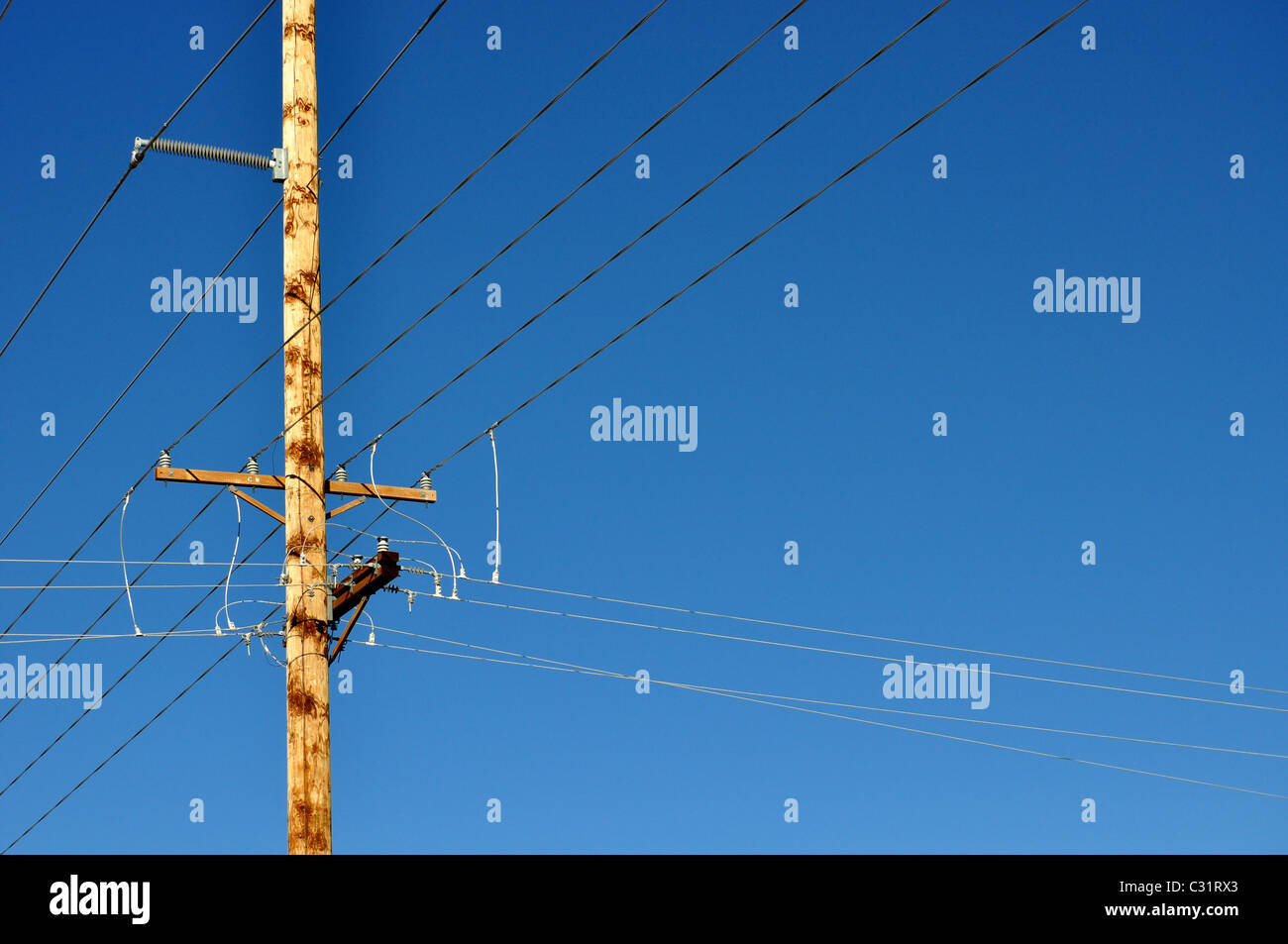 Electric utility lines hi-res stock photography and images - Alamy