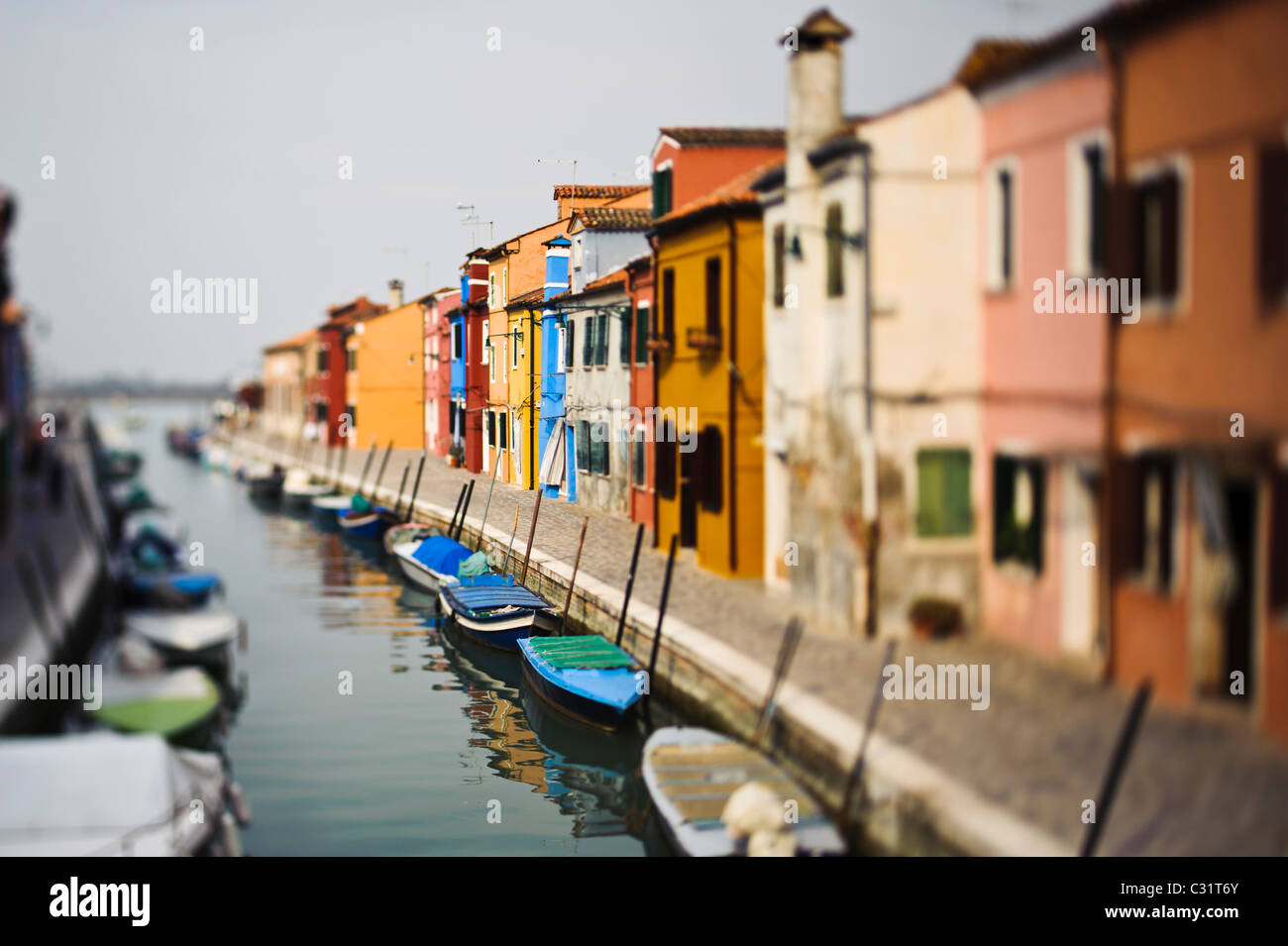 Canal tile roof hi-res stock photography and images - Alamy