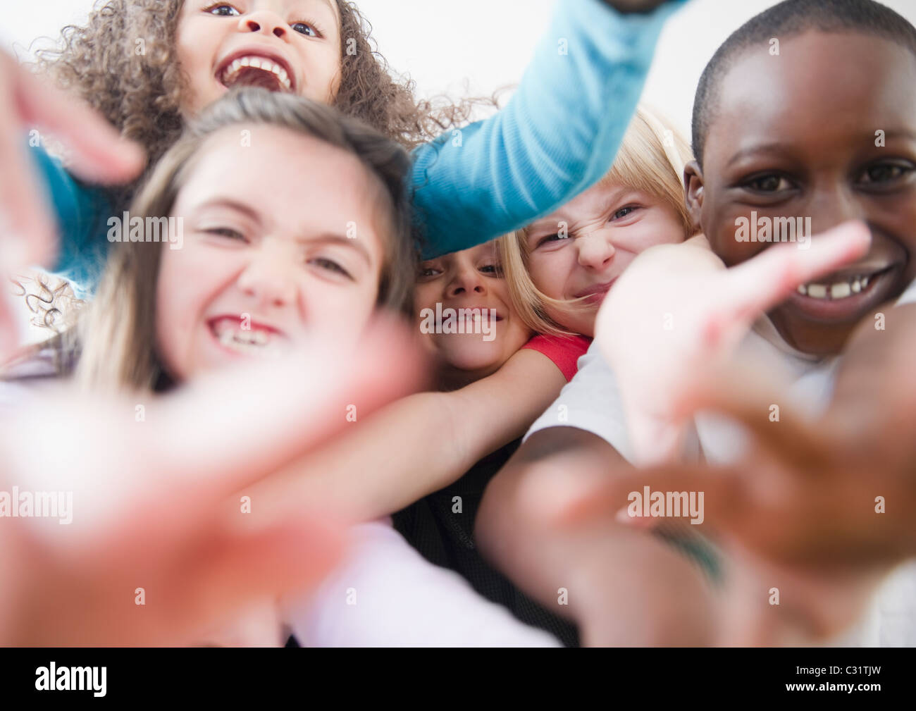 Children with camera hi-res stock photography and images - Alamy