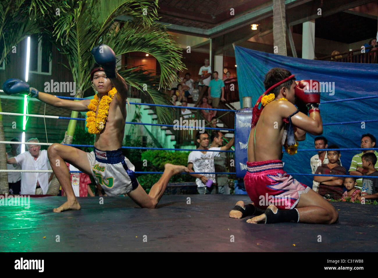 THAI BOXING MATCH IN THE EVENING AT THE CORAL HOTEL, BANG SAPHAN ...