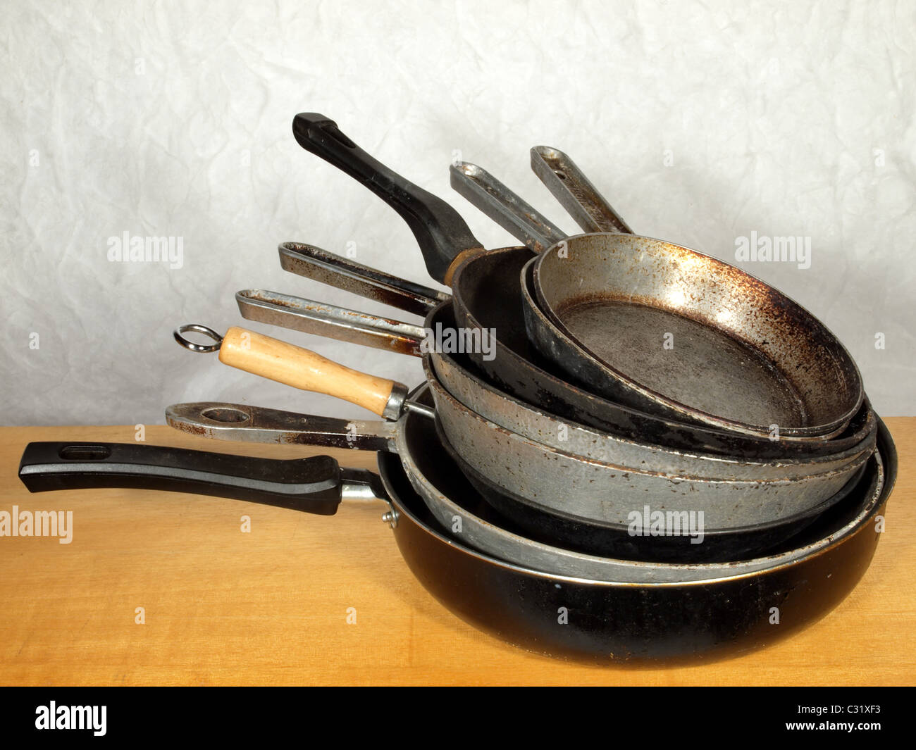 Old frying pans hi-res stock photography and images - Alamy