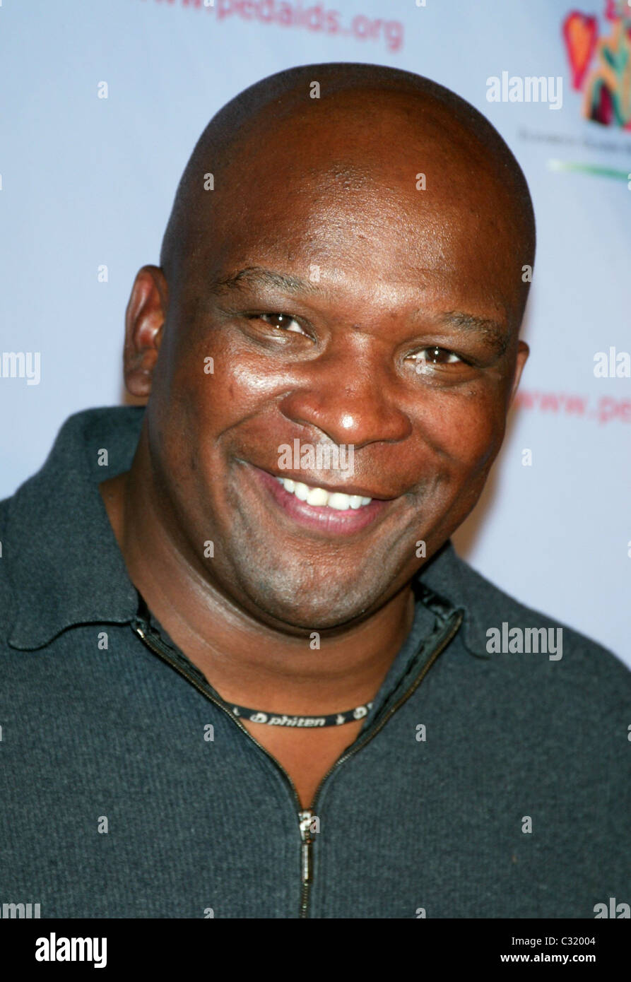 Howard Cross and Family attending the 'Kids For Kids Carnival' to ...