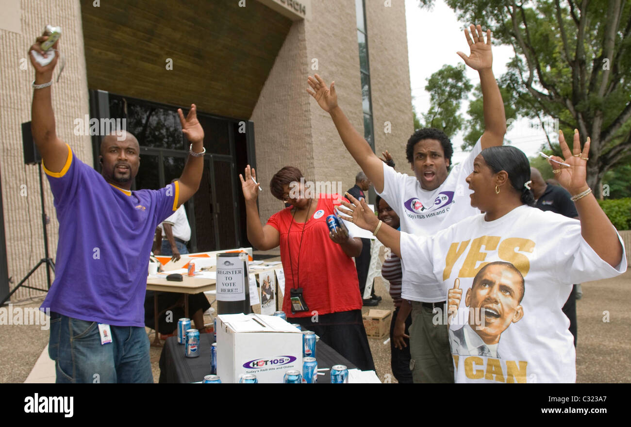 Barack Obama supporters Sign-up-to vote rally for Barack Obama at the ...
