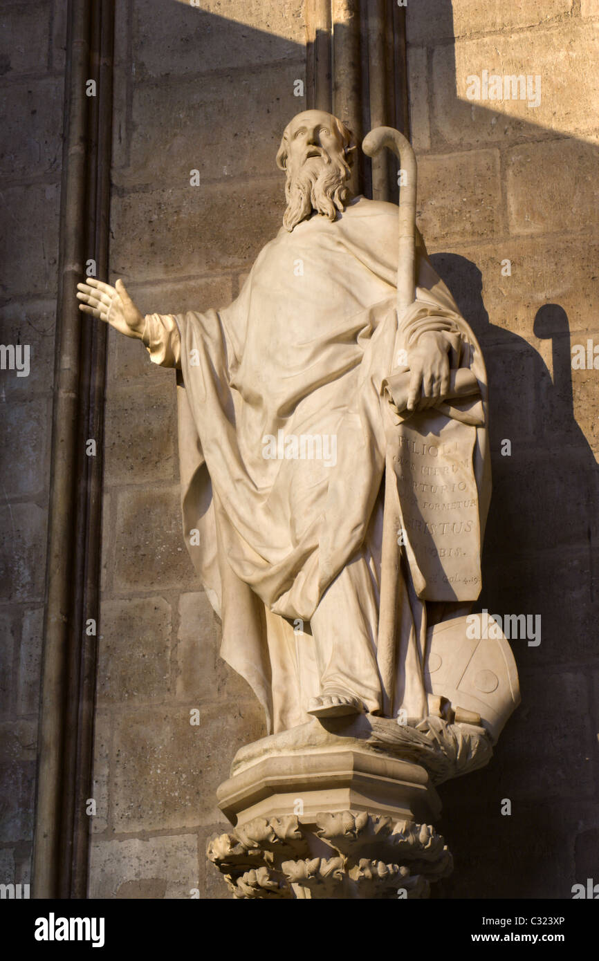 Paris - st. Augustin statue from st. Augustins church Stock Photo - Alamy