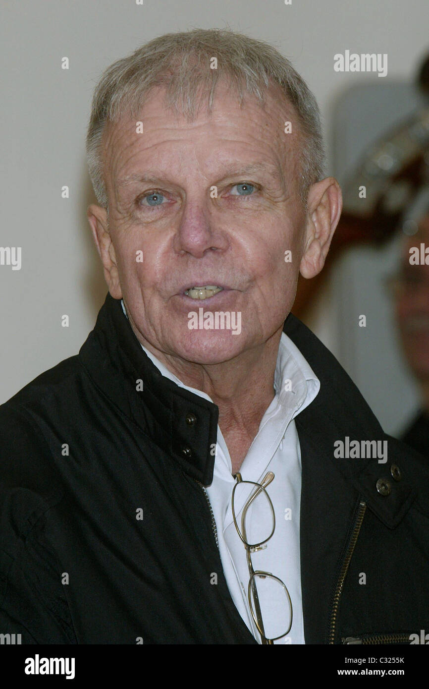 Ron Lewis at Liza Minnelli's rehearsal at Chelsea Rehearsal Studios for ...