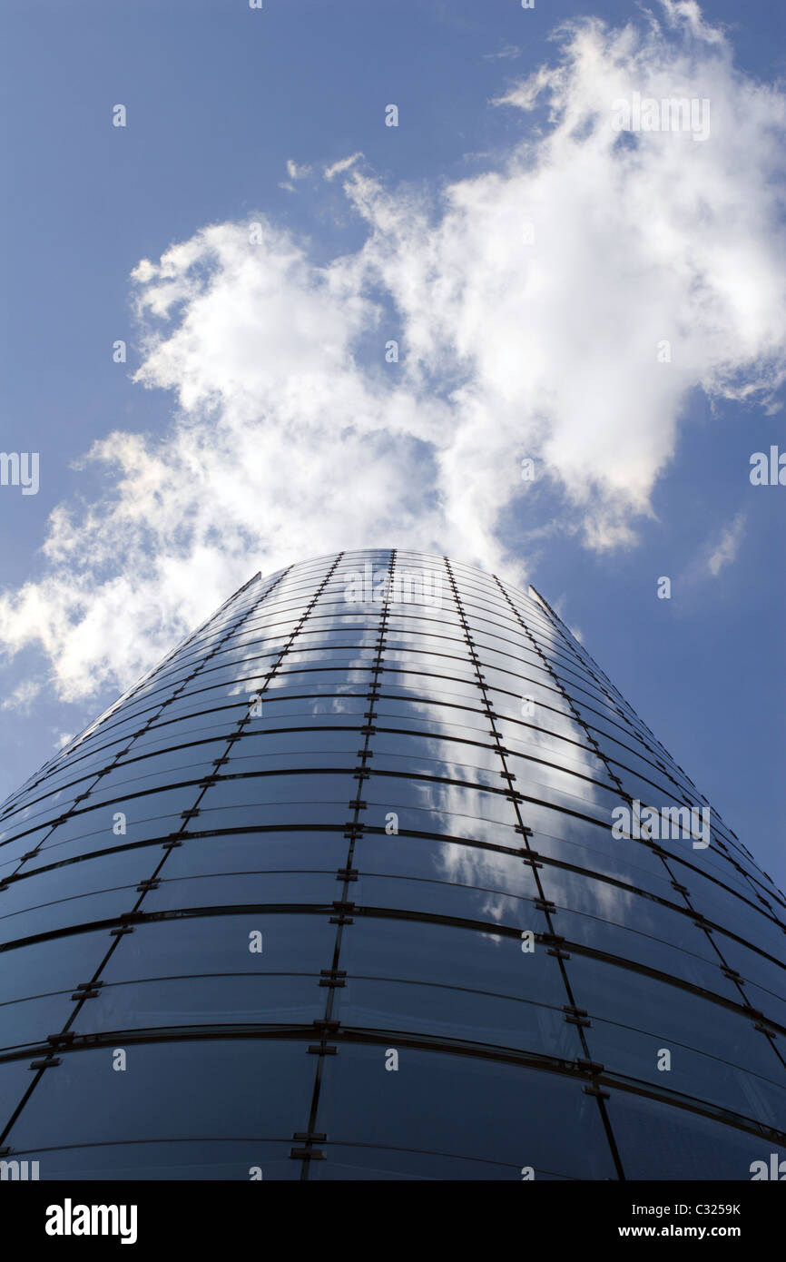 Modern glass structure hi-res stock photography and images - Alamy