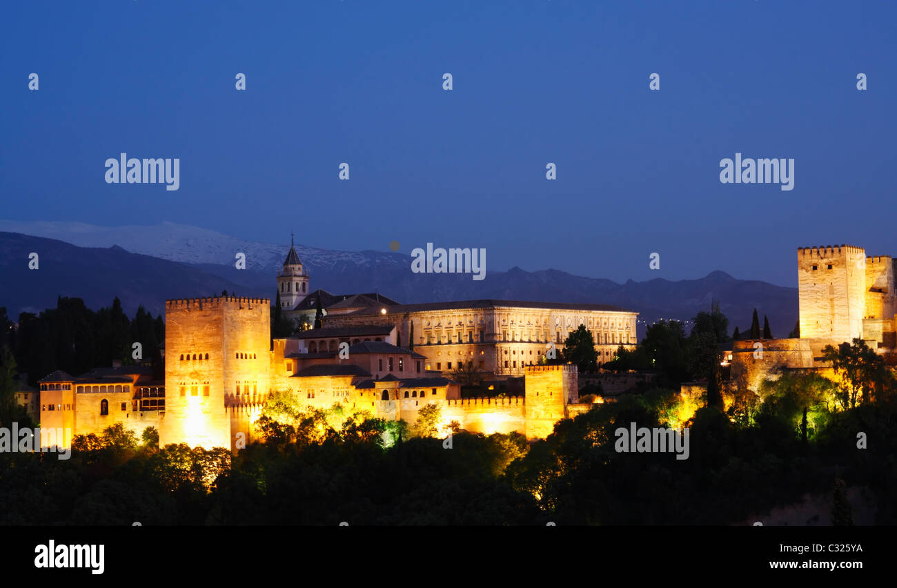 Granada spain snow hi-res stock photography and images - Alamy