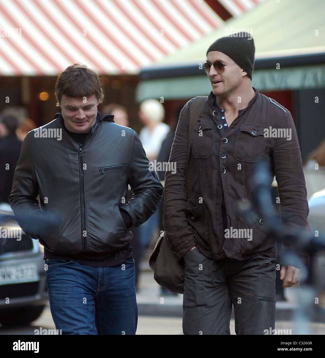 Irish rugby captain Brian O'Driscoll and retired rugby player Denis ...